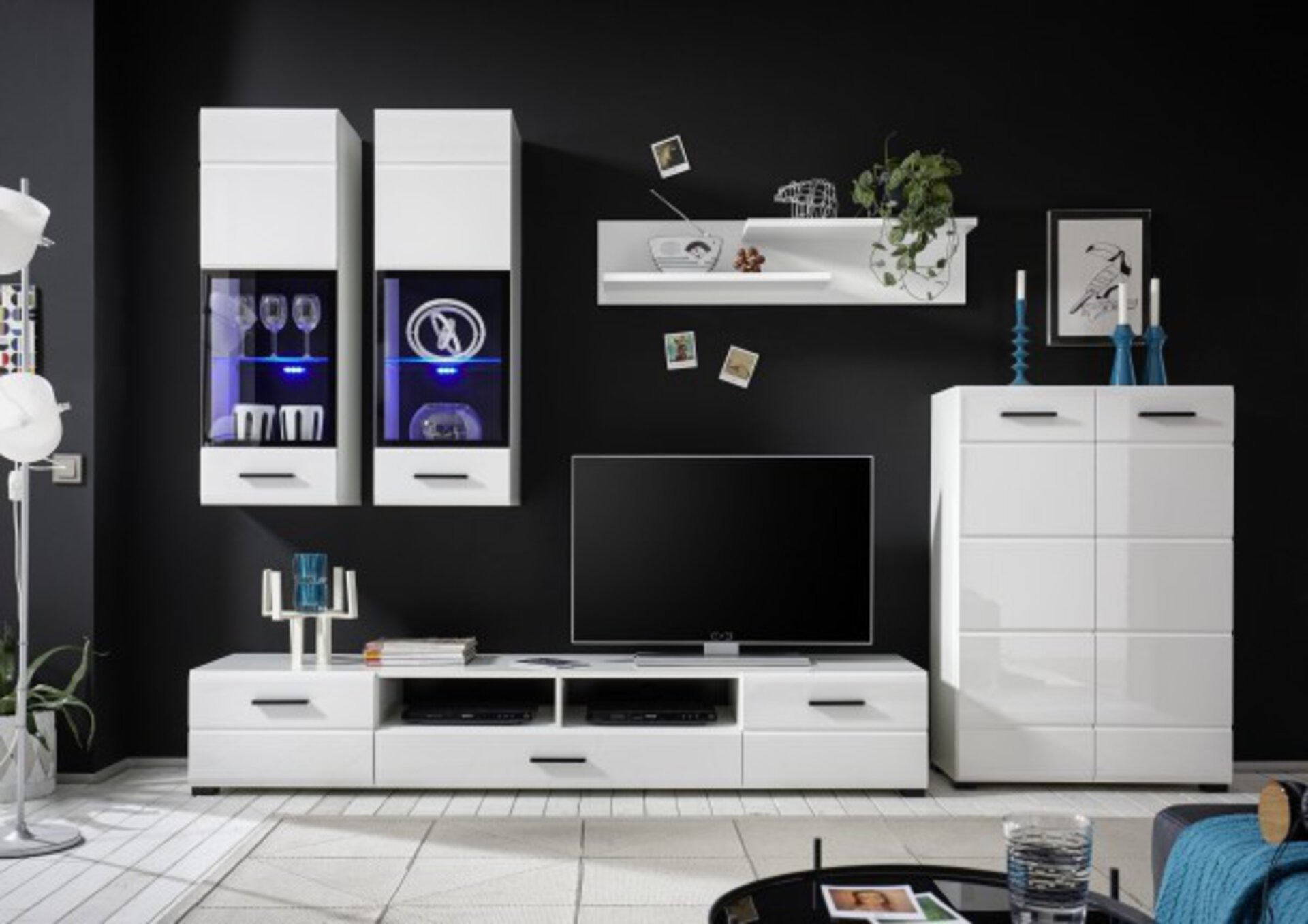 Wohnwand in weiß | Möbel Inhofer