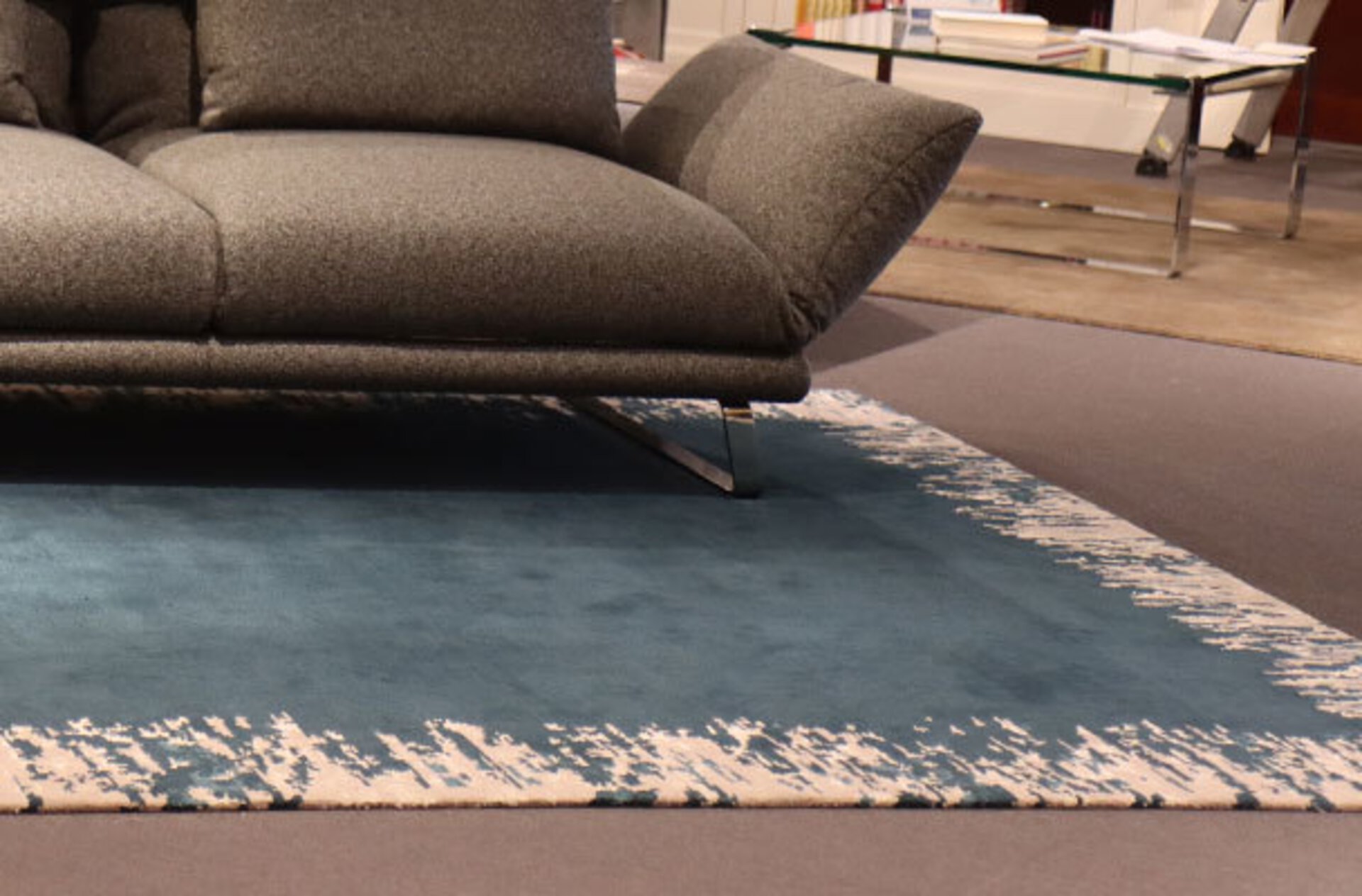 Design-Teppiche entdecken | interni by Inhofer