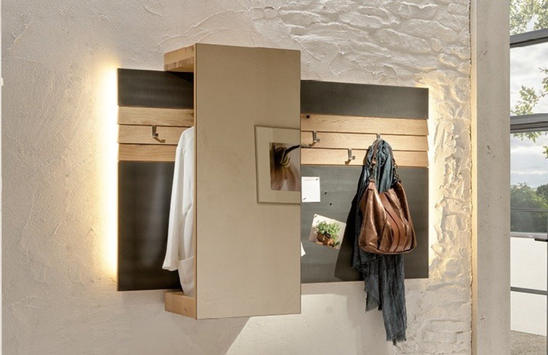 Grosse Garderobe Flur