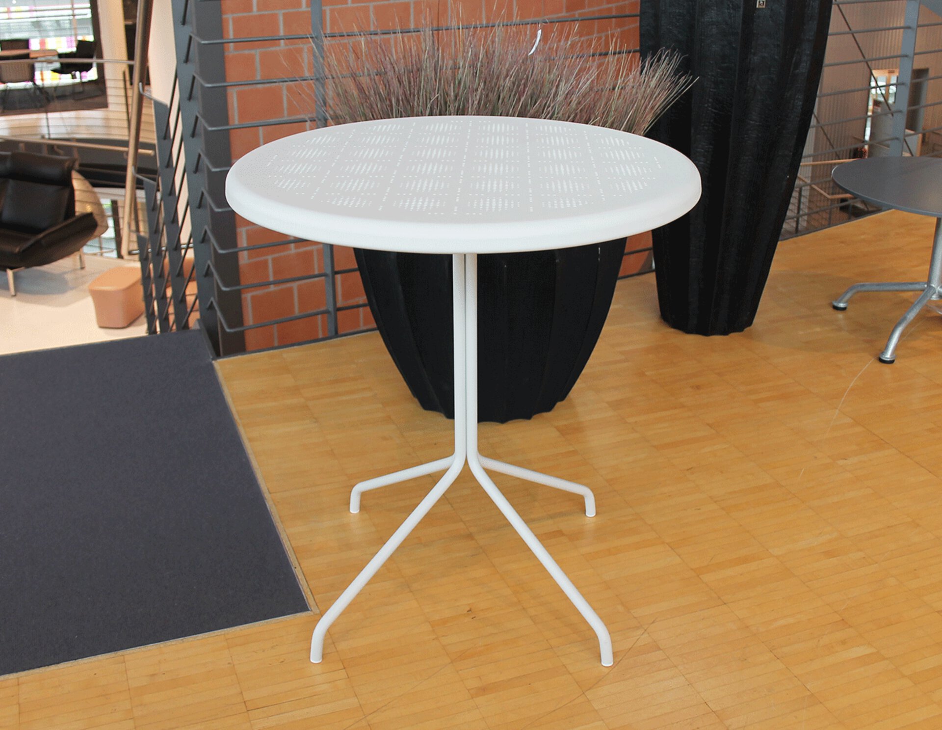 BRISE 38 Tisch, rund Weitere ca. 0x0x0 cm | Möbel Inhofer