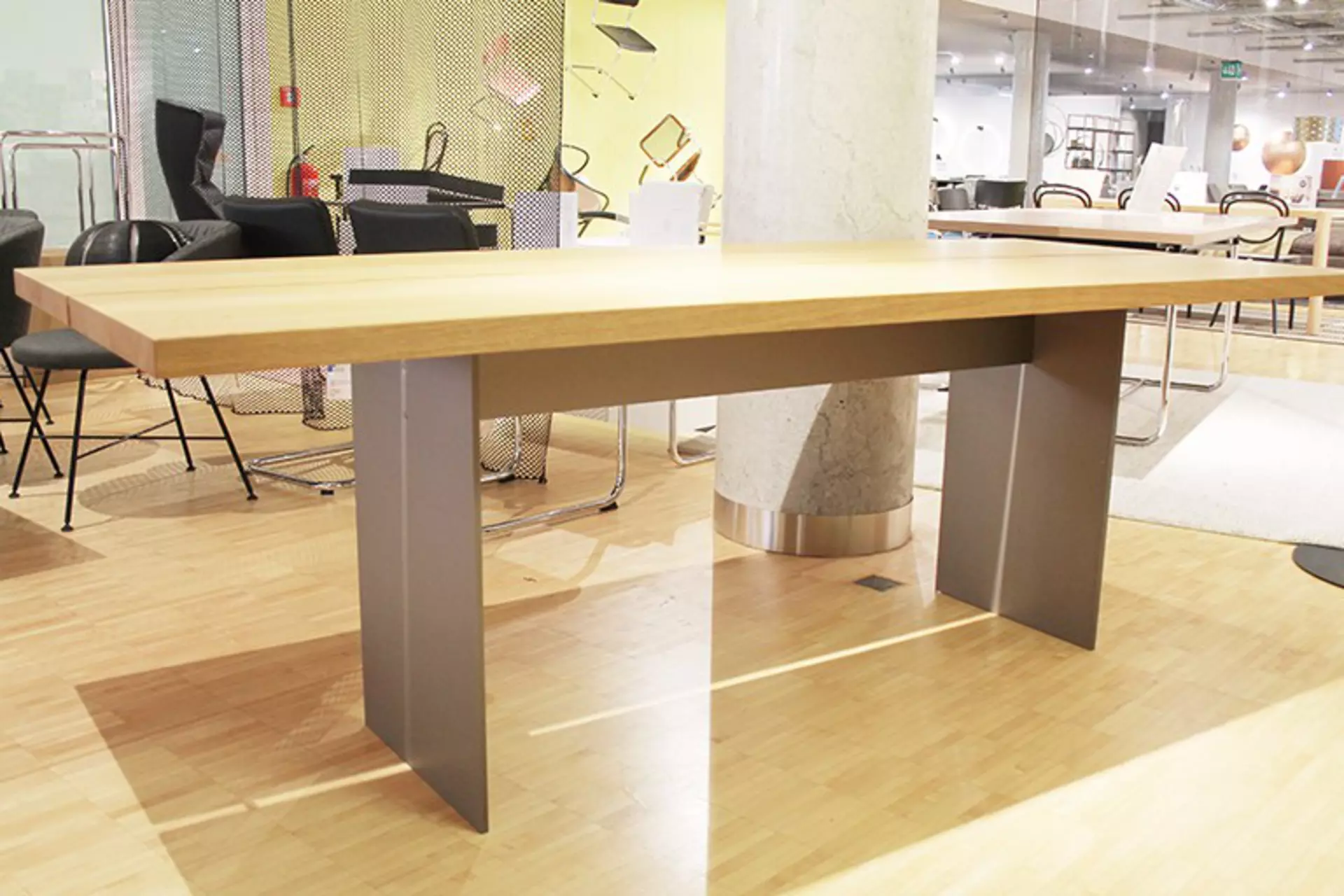 Designer-Tisch & Stühle entdecken| interni by Inhofer